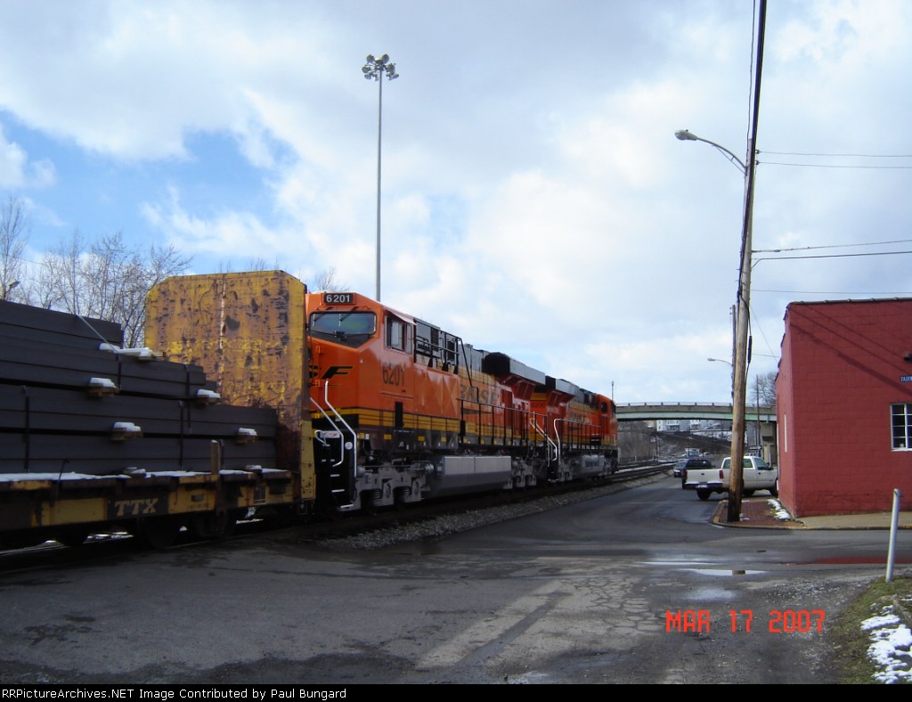 BNSF 6201 ES44AC March 17, 2007